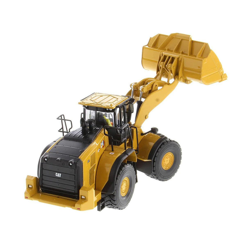 1/50 Scale Cat 982 XE Front End Loader Toy Yellow With Operator