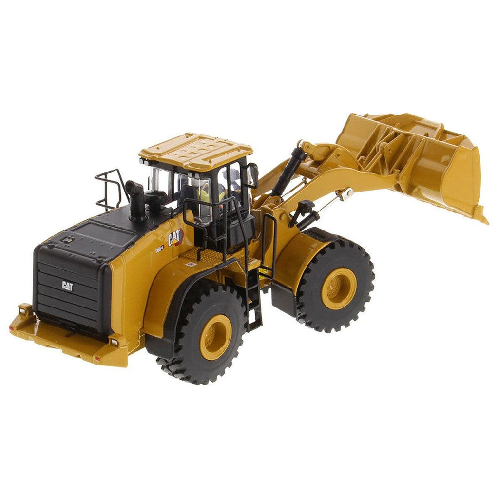 1/50 Scale Diecast Caterpillar 966 GC Front End Loader Toy & Operator