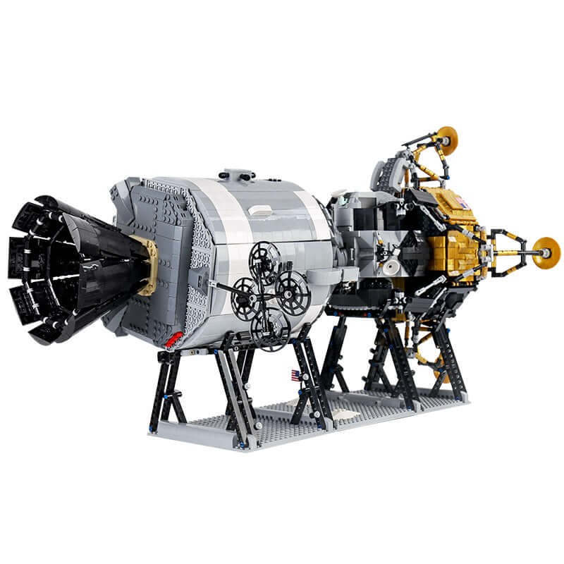7011 Pcs Apollo 11 Command, Service and Lunar Module Set