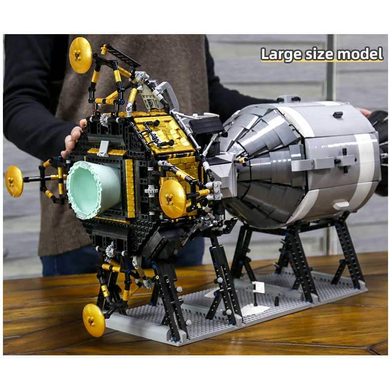 7011 Pcs Apollo 11 Command, Service and Lunar Module Set